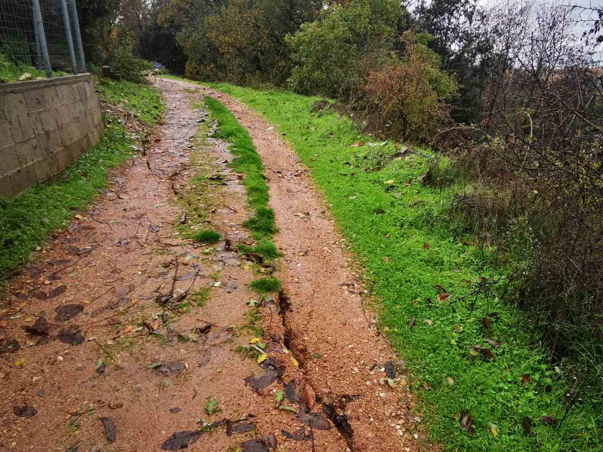 Έργα βελτίωσης αγροτικής οδοποιίας 450.000 ευρώ σε Πέρσαινα, Φολόη ...